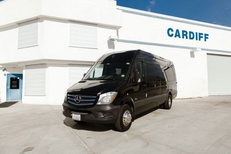 Luxury Car Service & Bus Rentals Near Me in Palm Springs