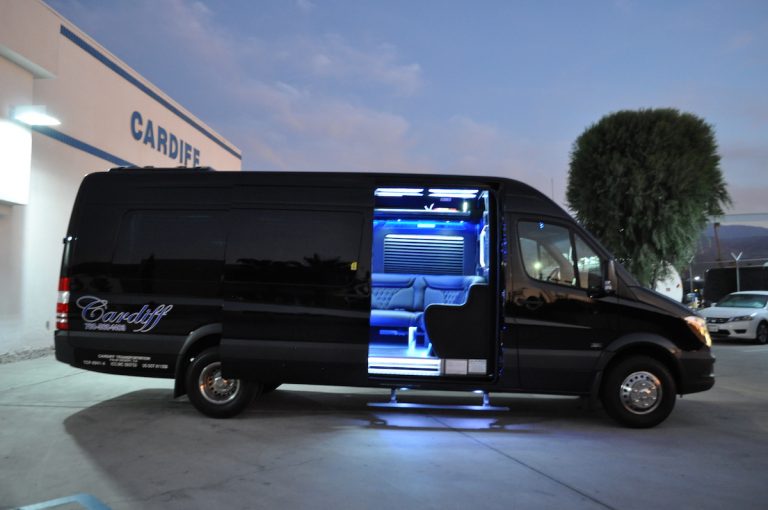 Luxury Car Service & Bus Rentals Near Me in Palm Springs